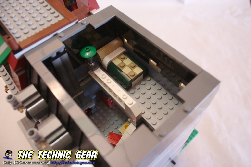 LEGO Creator 10218 Pets Shop Review - LEGO Reviews & Videos