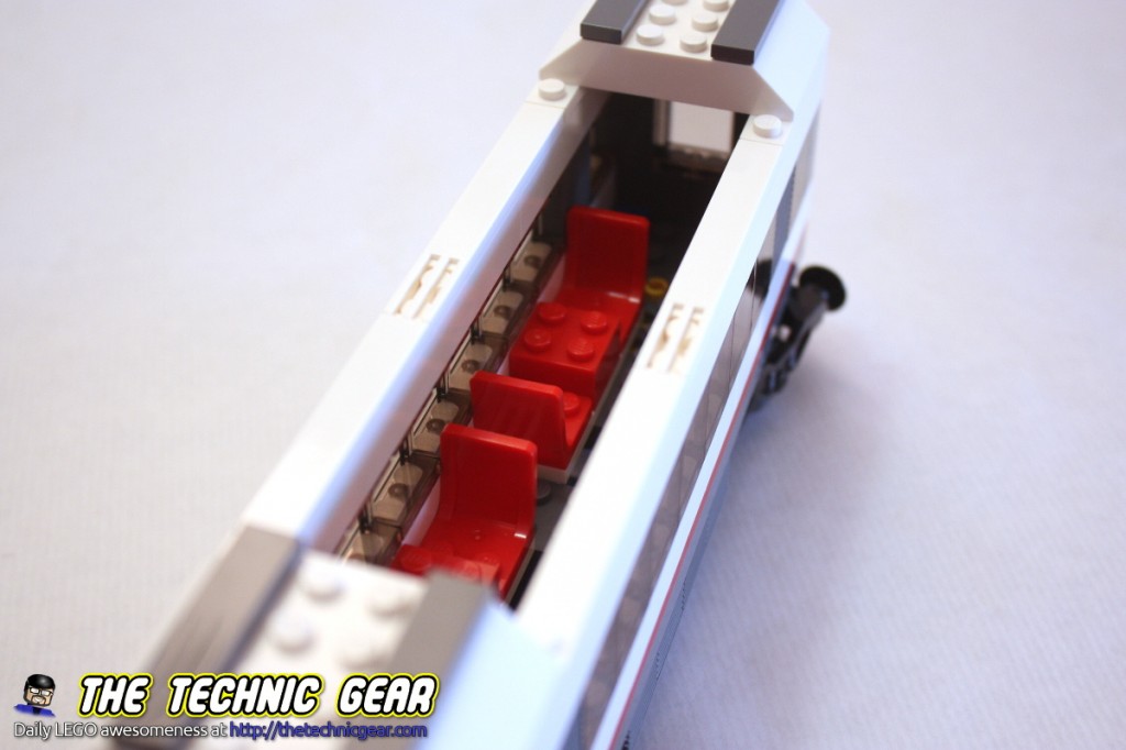 LEGO 60051 Passenger Train Review - LEGO Reviews & Videos