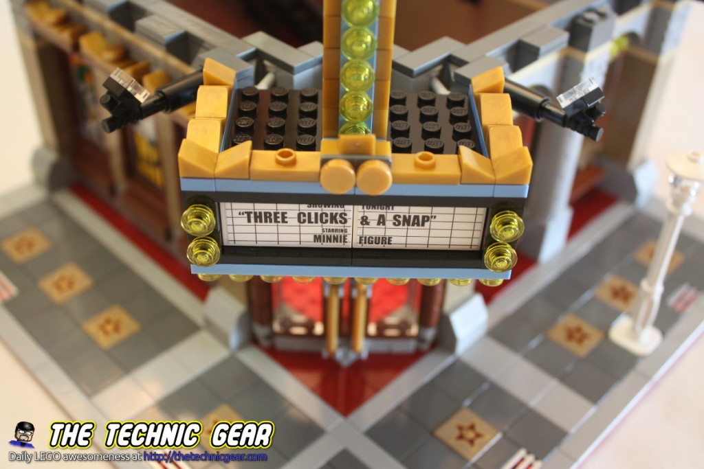 LEGO 10232 Palace Cinema Review - LEGO Reviews & Videos